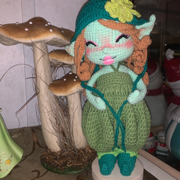 Crochet Elf Doll Pattern: LUCKY the 4-leaf Clover | Christmas Amigurumi ...