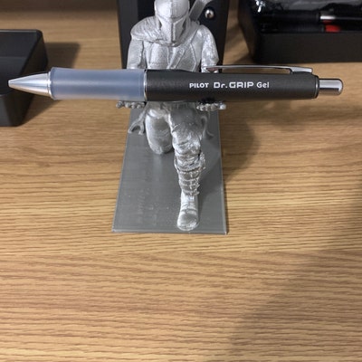 Mandalorian Pen Holder Lightsaber Pen Star Wars Desk Accessory Office ...