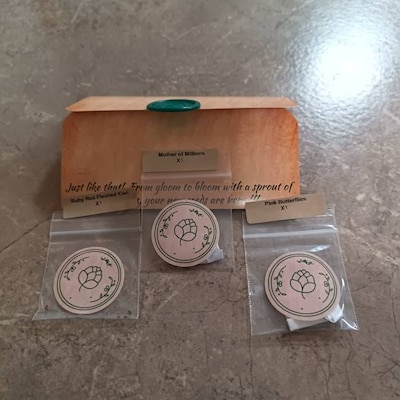 Snake Pod Laranja Nut is the Fruit of the Buriti Palm Buriti Fruit Skin ...