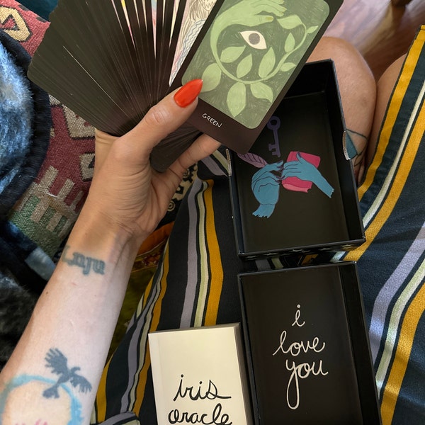 IRIS 78 Card Oracle Deck - Etsy