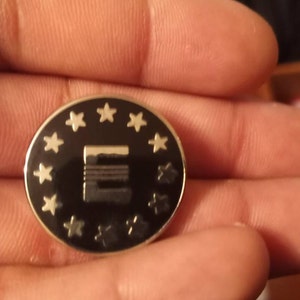 Pins Fallout Enamel Video Game Pins Fallout Enclave Fallout New Vegas ...