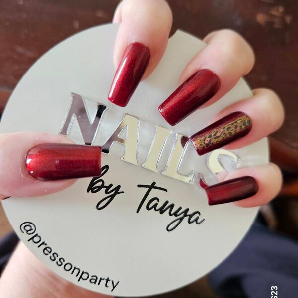 Nailfie Disc, Photo Prop for Nails, Nail Tech Gifts, Beauty Salon Sign ...