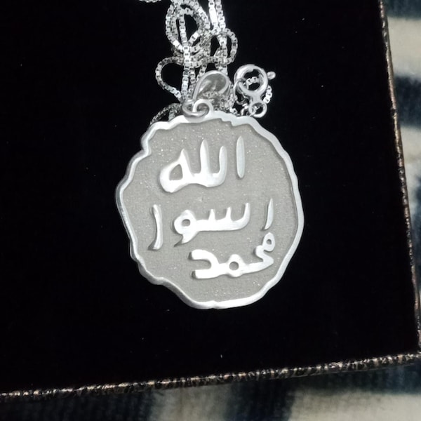 Amanda Old English Name Necklace Silver - Etsy