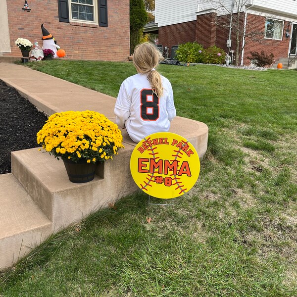 Softball Yard Signs Personalized With Team, Name, Number, & Year - Etsy