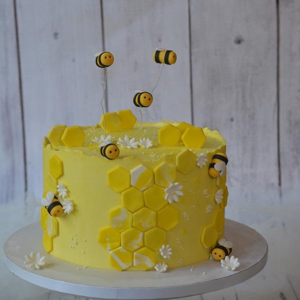 Fondant / Gum Paste Bees Cake or Cupcake Topper. Edible Bees Decoration ...