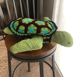 Snap the Turtle African Flower Crochet Pattern - Etsy