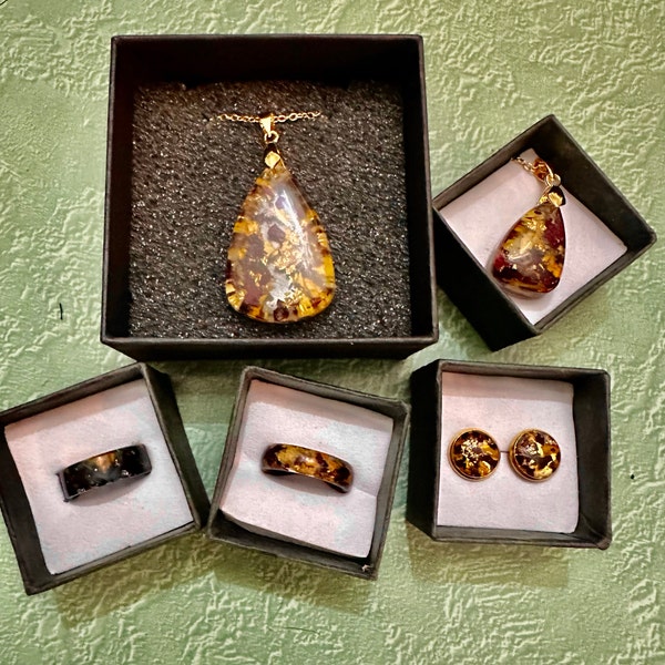 Custom Real Flower Resin Bangle, Faceted, Crushed Abalone Shells ...