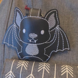 Batty Black Bat Vinyl Embroidery Inhaler Cover Inhaler Case Halloween ...