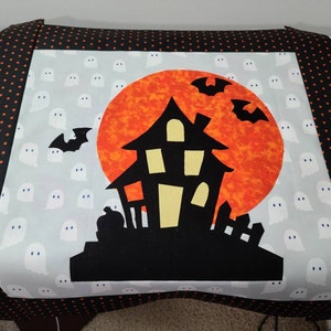 Halloween House Wall Hanging Pattern - Etsy