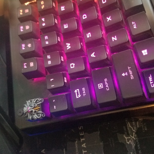 Baldur's Gate 3 Keycap, Baldur's Gate 3 Logo, Gaming Keycap, Artisan ...
