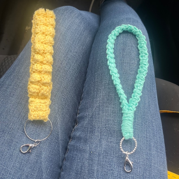 Crochet Wristlet Keychain, Crochet Keychain Pattern, Crochet Wristlet ...