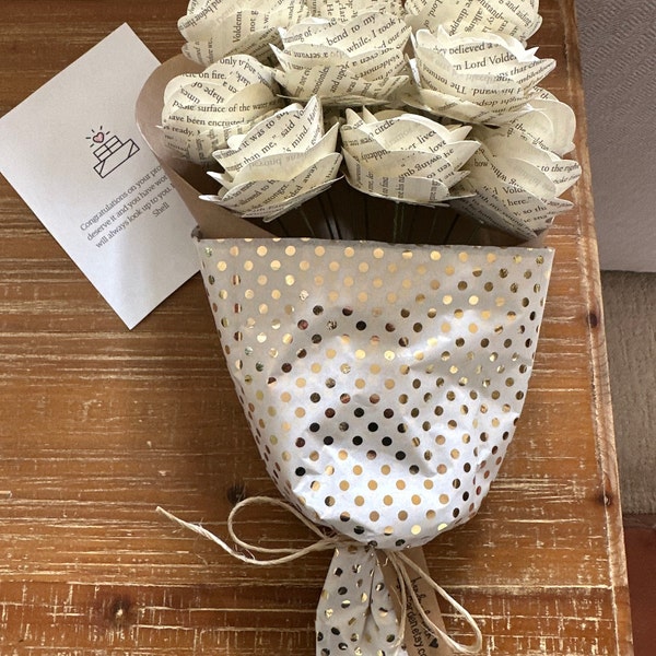 Book Page Flowers, Book Flowers, Paper Roses, Paper Flowers, Book Lover ...