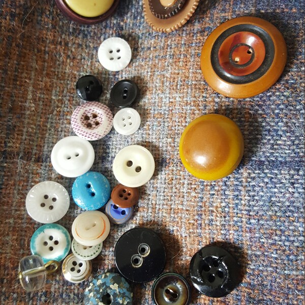 Antique Shoe Buttons 20 Medium Brown Metal Victorian Boot Buttons Shoe ...