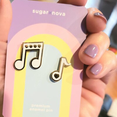 Music Note Hard Enamel Pin // Love Band Choir Teacher - Etsy