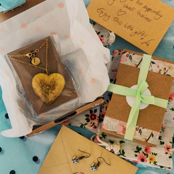 Best Friends Oversized Heart Locket Necklace, Friendship Necklace ...