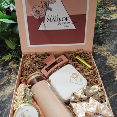 Bride Gift Set for Wedding Gift, Bridal Shower Gift From Bridesmaids ...