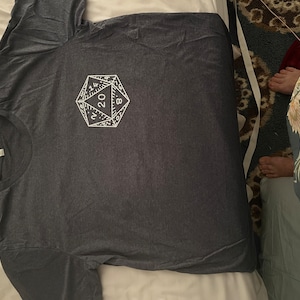 A D20 World D&D Shirt , Dnd , Dungeons Dragons , Gifts for Dm , Dungeon ...