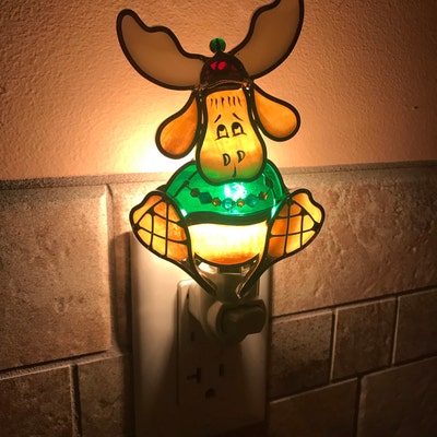 6h X 4 W Moose Night Light/ Moose With Snowshoes/ Stained Glass ...