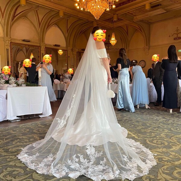 Irregular Mermaid Tail Bridal Veil Cathedral Pearl 3D Flower Trim Veil ...