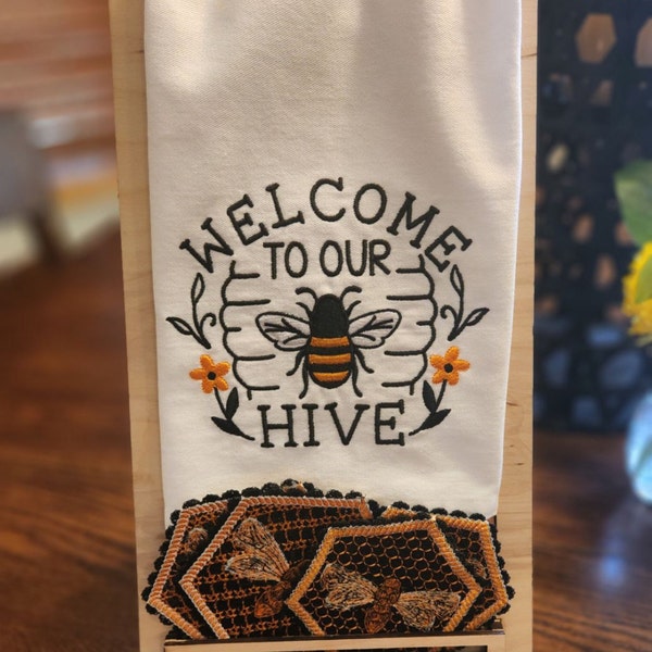 FSL, Bee Lace 6 Sizes Embroidery Design 1 Design No.1130 Machine ...