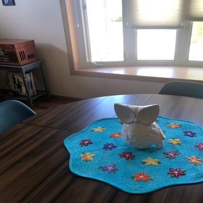 Christmas Star Table Quilt, Table Topper, Christmas Table Topper ...