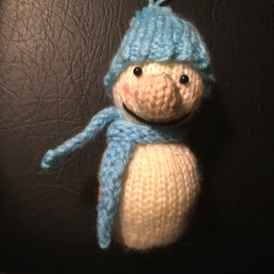 Make It Merry Tree Decorations Knitting Pattern - Etsy