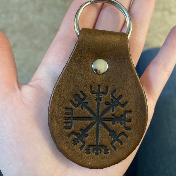 Vegvisir Icelandic Compass Keychain - Etsy
