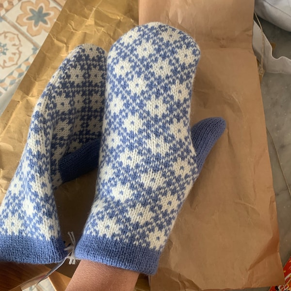 Nordic Double Knit Mittens, Snowflake Double Mittens, Dark Grey Mittens ...