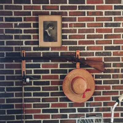 GUN RACK Oak and Metal 2 Place Gun Rack, Rifle, Shotgun, Wall Mount ...