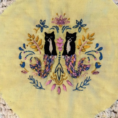 PDF Alien Cat Embroidery Pattern Cat Embroidery Pattern Embroidery ...