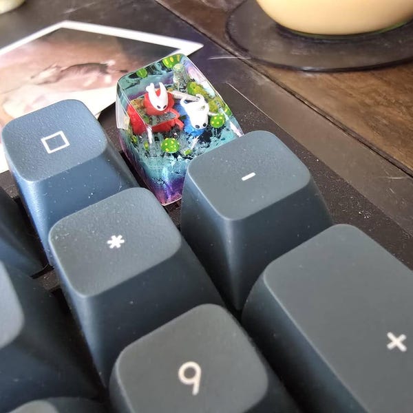 Custom Hollow Knight Artisan Keycap, Resin Keycap for Handmade Gift ...