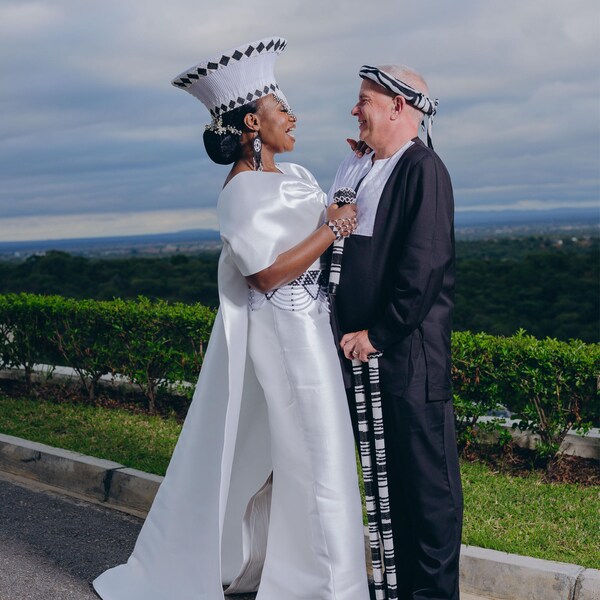 Black and Gold Zulu Hati Large Zulu Hat |african Hat| Isicholo ...