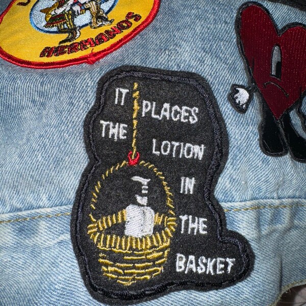 Scream What's Your Favorite Scary Movie Embroidered Sew-on / Diy Patch ...