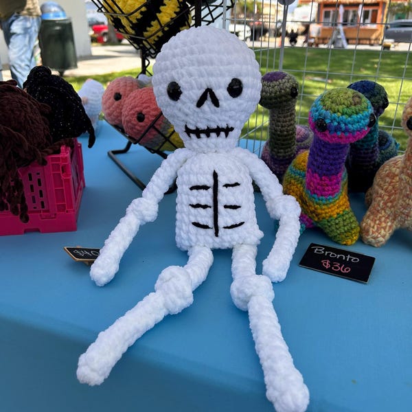 Knotty Skelly Crochet Amigurumi Pattern - Etsy Canada