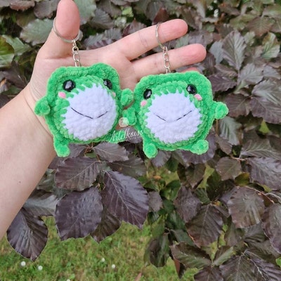 Plush Frog Crochet Keychain Pattern, Kawaii Frog Plush Keychain, Cute ...