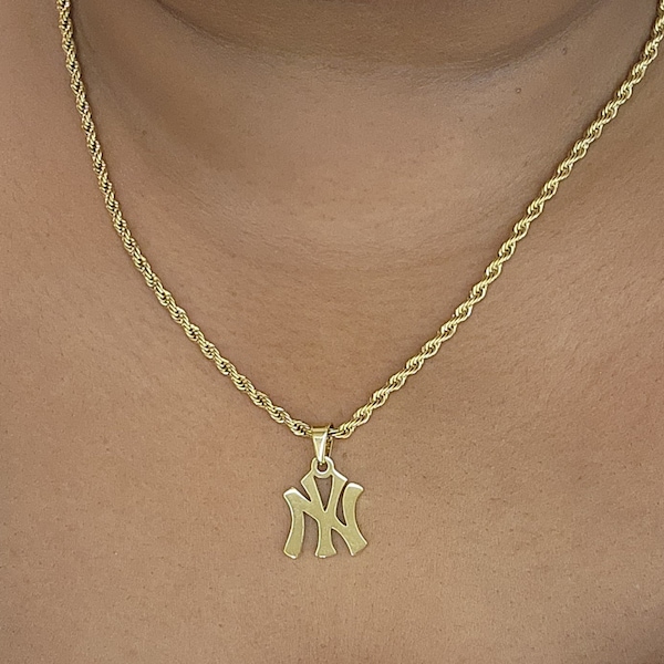 18k Gold New York Yankees Pendant – Unisex Baseball Charm Necklace ...