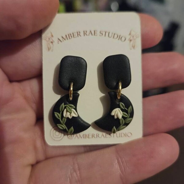 Goth Daisy Earrings, Dark Cottagecore Earrings, Trendy Whimsigoth ...