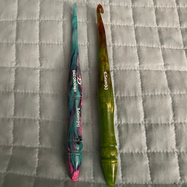 Teal Blue Resin Crochet Hook Set: Handmade Ergonomic Multicolor Crochet ...