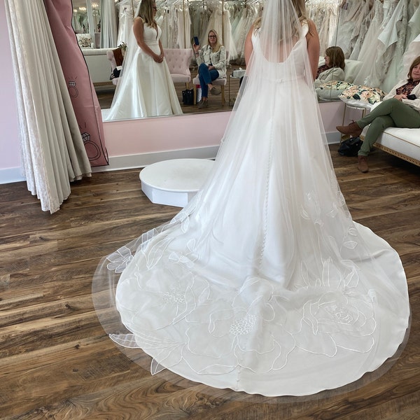 LILLY /chapel Organza Floral Veil/ Custom Veil/ Chapel Wedding Veil ...