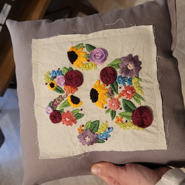 PDF Pattern - Furry Friend Florals, Floral Paw Print Embroidery Pattern ...