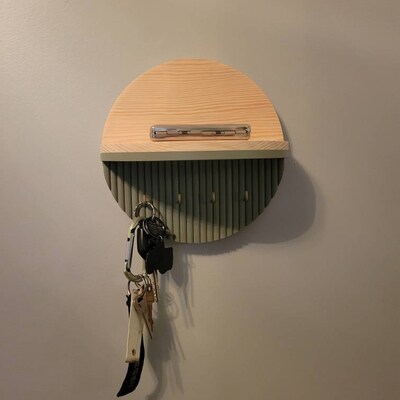Lavender Color Key Holder With Round Minimalist Shelf, Entryway ...