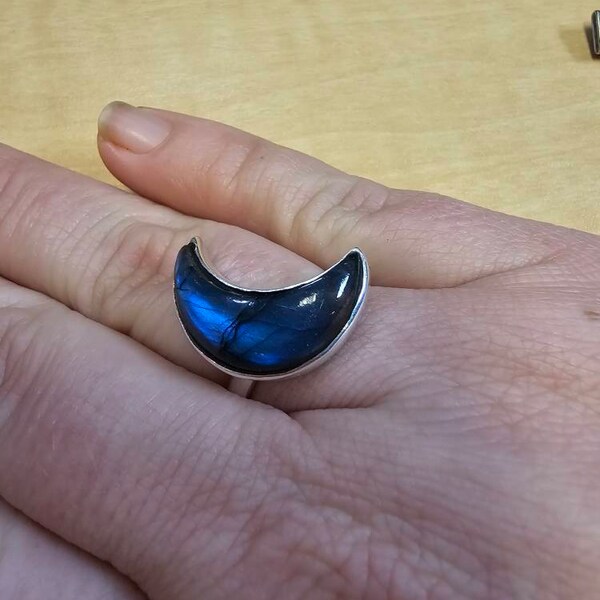 Labradorite Moon Ring, Silver Moon Ring, Cresent Moon, Natural Labradorite, Big Size Moon Ring ...