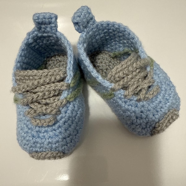 CROCHET PATTERN Cute Baby Sneaker Crochet Booties "federation" Runners ...