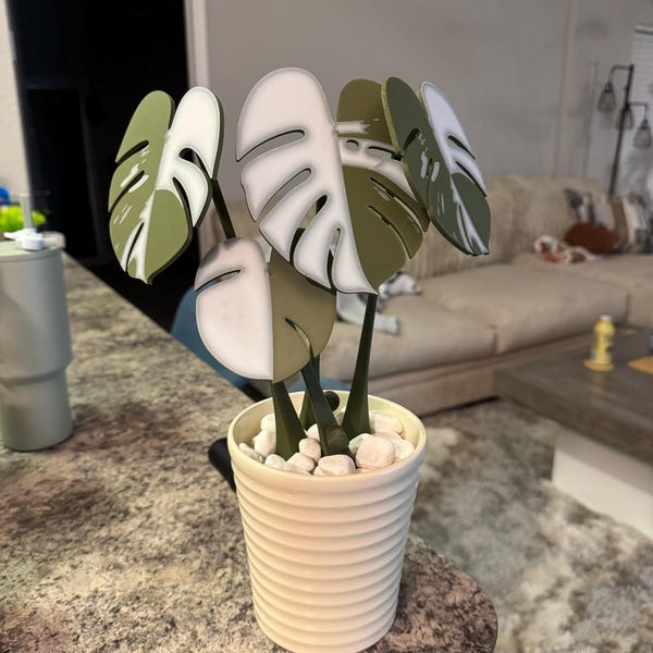 OSRS Mounted Glory Runescape Amulet Wall Decor, Unique Gamer Gift ...