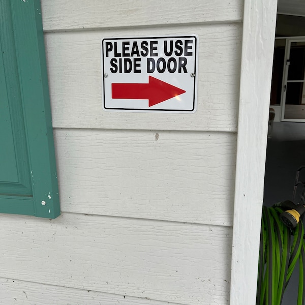 Please Use Side Door Arrow Right Metal Sign - Etsy