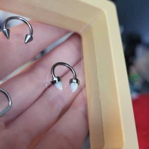 16G Titanium Internally Threaded Opal Spike Horseshoe Ring/ Opal Septum ...