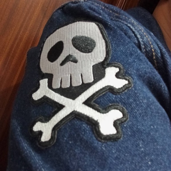 Embroidered Skull and Crossbones Patch With Hook Type Backing - Etsy