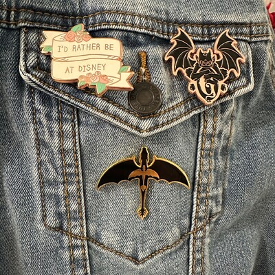 Violet's Tattoo Enamel Pin Fourth Wing Merchandise Rebecca Yarros ...