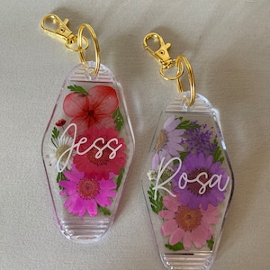Pressed Flower Retro Motel Keychain Custom Keychain Pressed Flower ...