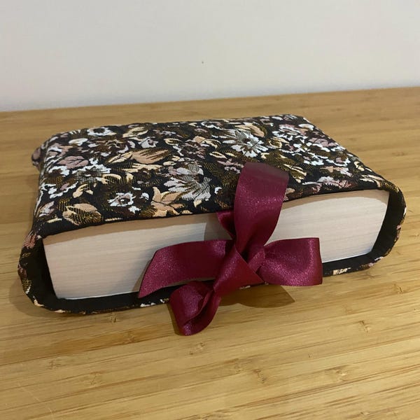 Quilted Book Cover Sewing Pattern: Customizable Journal, Bible (PDF ...